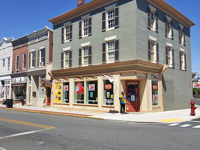 This Cambridge building stands as a testament to architectural beauty that's weathered centuries. If only those walls could share their stories!