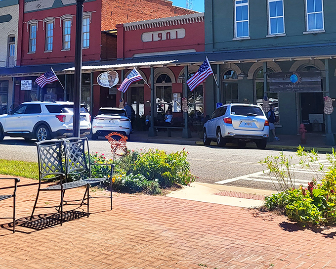 In Cordele, even the buildings stand shoulder-to-shoulder like old friends sharing secrets across time.