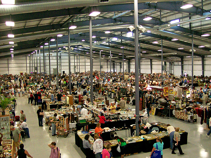 Find treasures in every corner at the Grayslake Antique & Flea Market. It's an unforgettable experience.