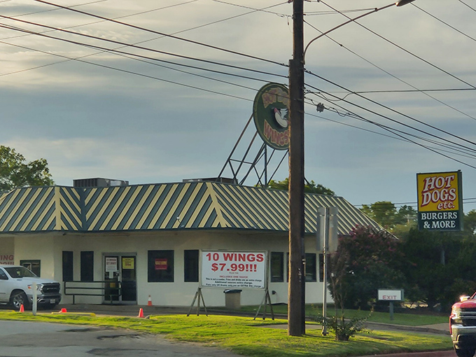 At Hot Dogs and Wings Etc, they've been serving up no-nonsense dogs since before "artisanal" became everyone's favorite menu buzzword.