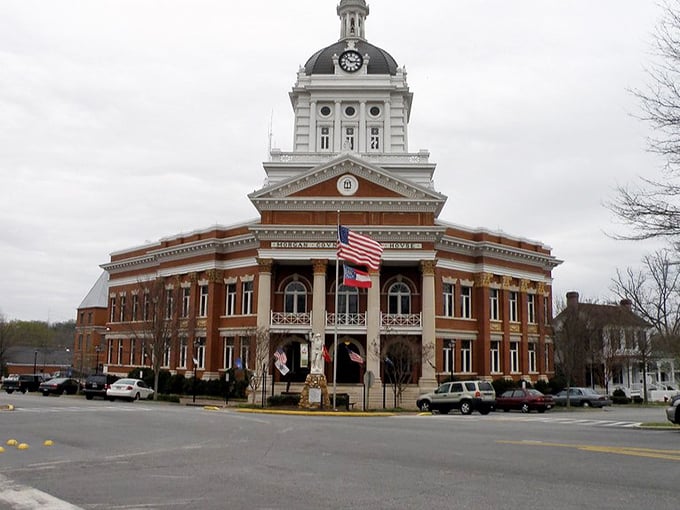 These stately columns have witnessed more Southern hospitality than a thousand Sunday dinners combined.