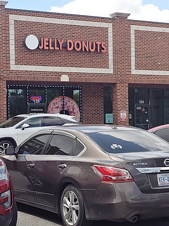 When the parking lot stays this busy, you know the locals have discovered something truly worth the drive.