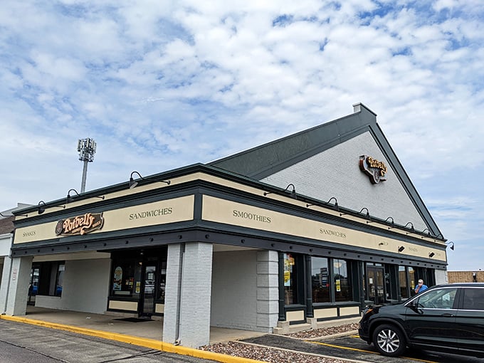 Clean lines and inviting atmosphere&mdash;proof that chain restaurants can still feel like neighborhood favorites.