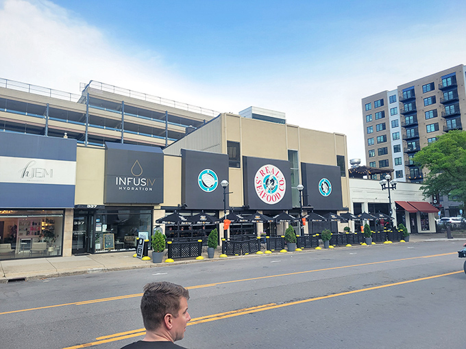 Dining al fresco at Streetside feels like a European holiday, minus the jet lag and with twice the seafood satisfaction.