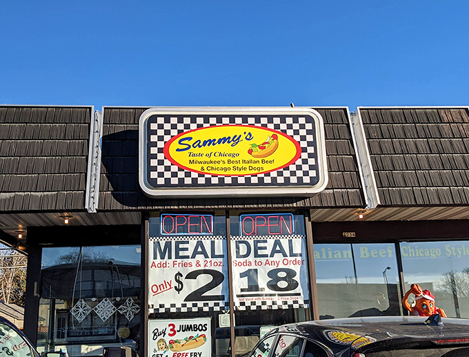 This West Allis gem proves good things come to those who wait.