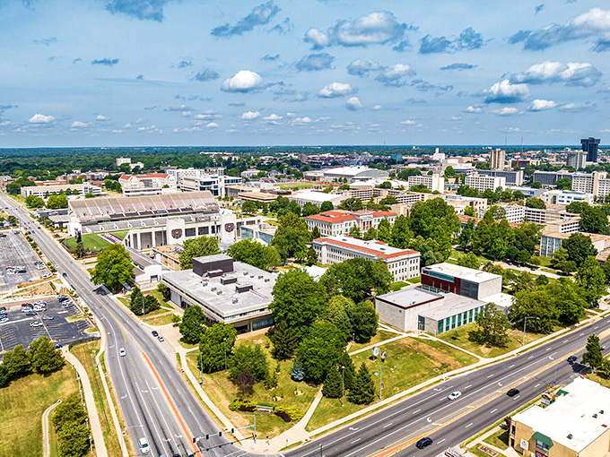 Modern Springfield blends old and new like a perfect recipe - a dash of history, a cup of progress. 