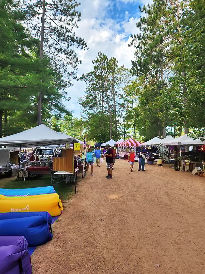 The Northwoods setting makes even mundane items feel like cabin-worthy finds. Paul Bunyan would shop here.