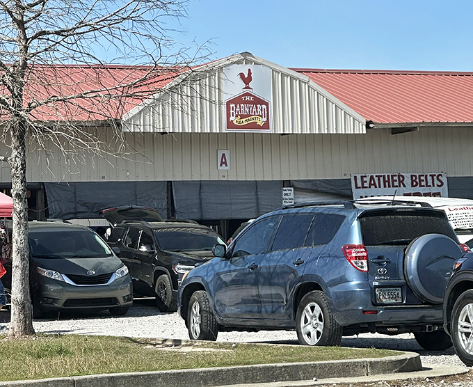 Parking lot full at The Barnyard? Good sign! Like finding a line at a barbecue joint, it means the good stuff is waiting inside.