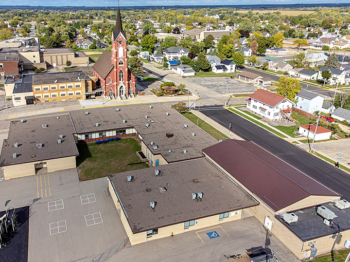Tree-lined streets and local businesses prove that good living doesn't require a Hollywood budget.