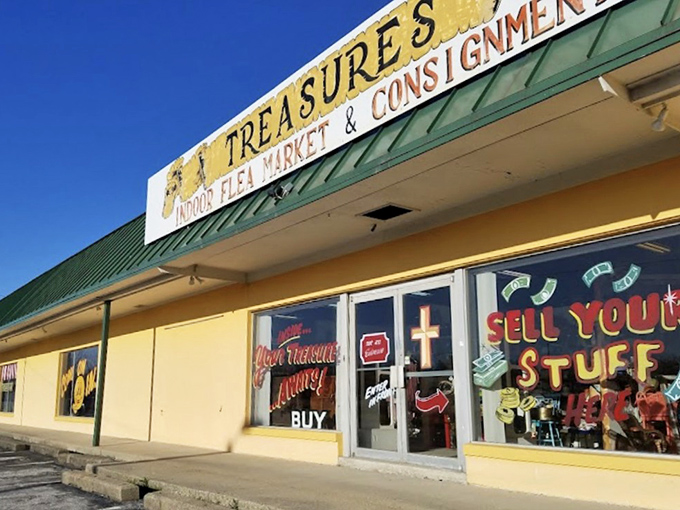 "Sell Your Stuff" never looked so inviting - like a friendly neighbor waving from their front porch.