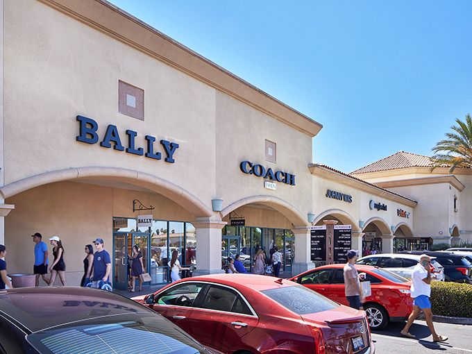 Luxury row's heavy hitters&mdash;Bally, Coach, and Juicy Couture&mdash;stand shoulder to shoulder like old Hollywood stars at a premiere of "Savings: The Sequel."