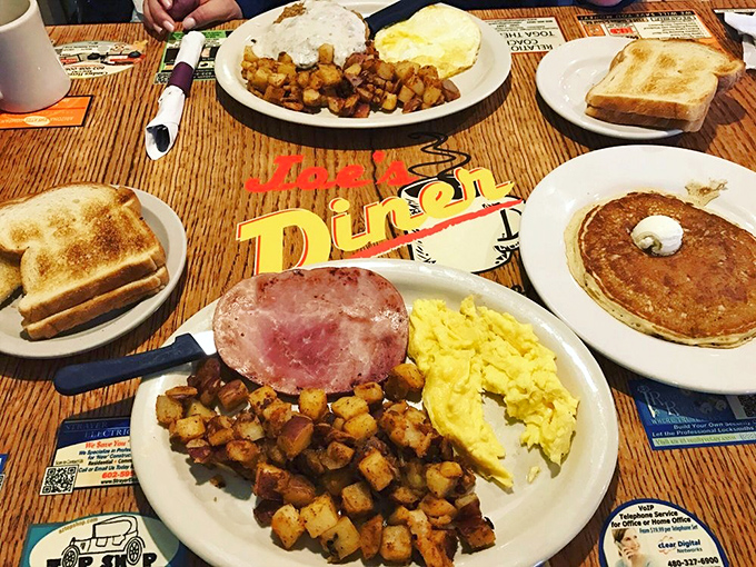 Breakfast platters that could fuel a desert hike&mdash;golden hash browns, perfectly scrambled eggs, and ham sliced thick enough to make a statement.