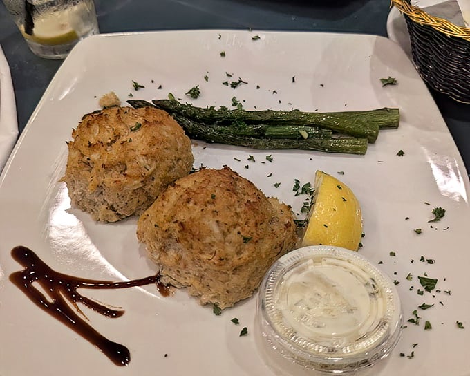 Behold the stars of the show&mdash;crab cakes that are all meat, no filler, served with a side of "where have you been all my life?"