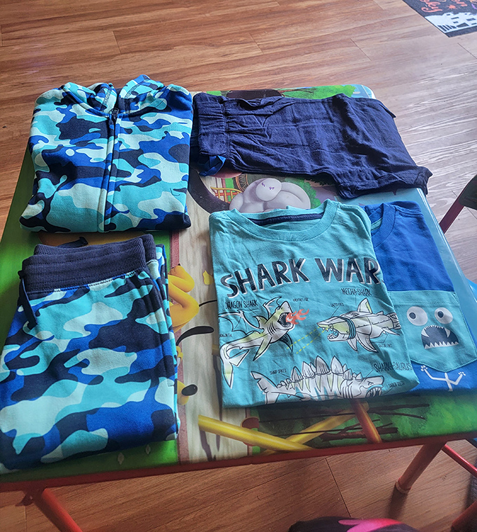 Tiny fashionistas rejoice! Yesterday's growth spurts become tomorrow's bargains in a kaleidoscope of pint-sized possibilities.