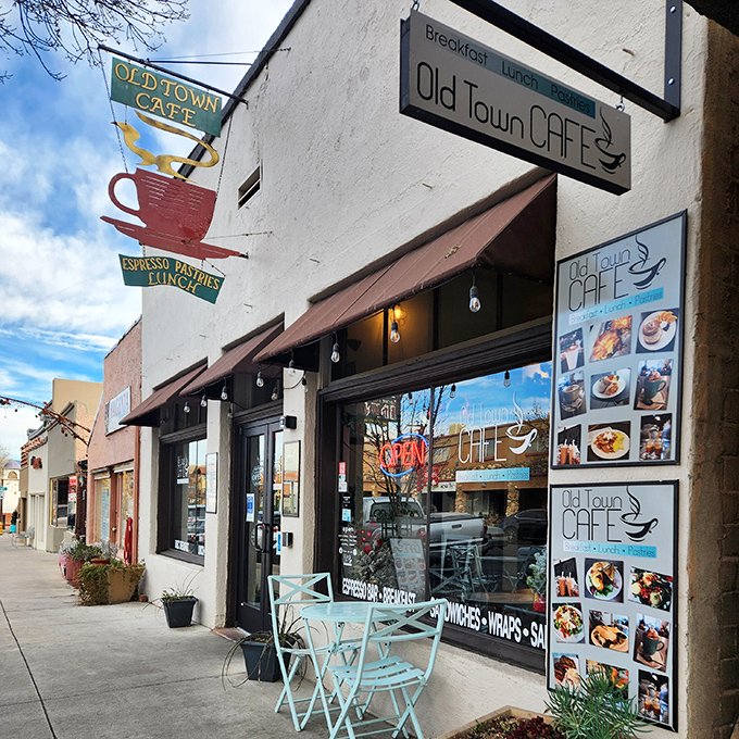 The Old Town Cafe serves up that increasingly rare combination&mdash;affordable comfort food with a side of genuine local conversation.