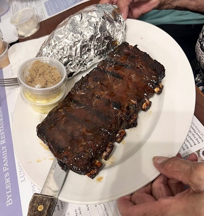 Behold the ribs that have quietly built a legendary reputation among those in the know.