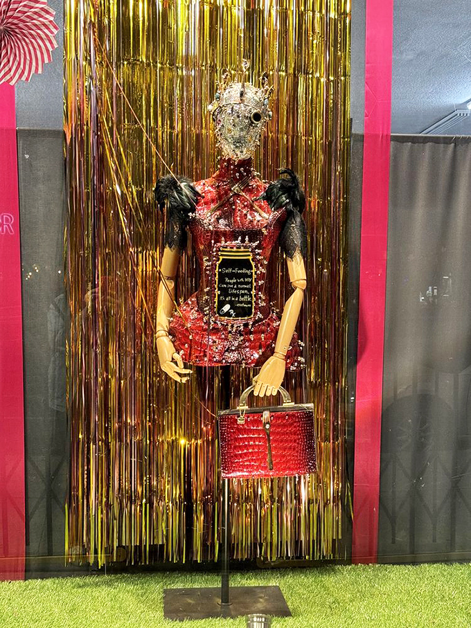 Gold lam&eacute; meets mannequin magic&mdash;because even window displays deserve their Studio 54 moment.