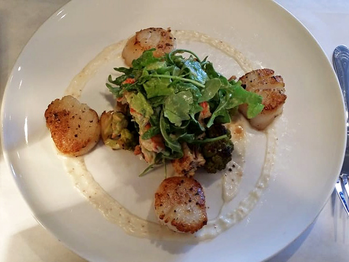 These perfectly seared scallops might make you forget your table manners. Golden exteriors, tender centers&mdash;the reason Pennsylvania license plates fill the parking lot.
