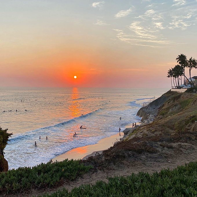 Sunset at Terramar paints the Pacific in watercolor hues that would make Monet jealous. Worth every minute of the notorious SoCal traffic.