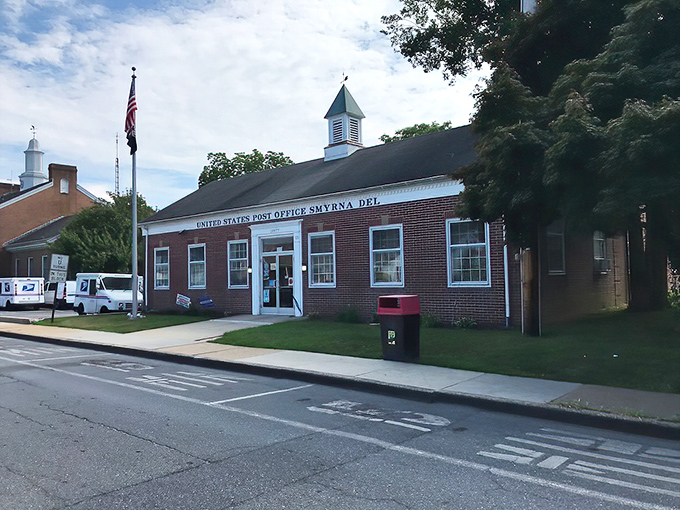 Even Smyrna's post office has charm to spare. Letters home should always include "P.S. The food is incredible."