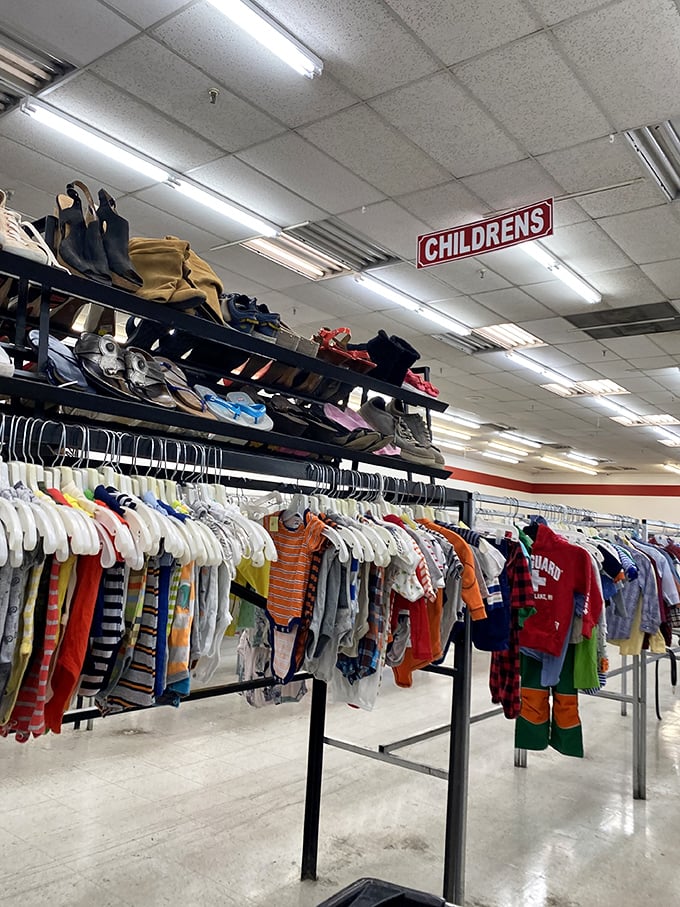 Tiny fashionistas start young! The children's section offers everything from everyday play clothes to "my first interview" outfits.