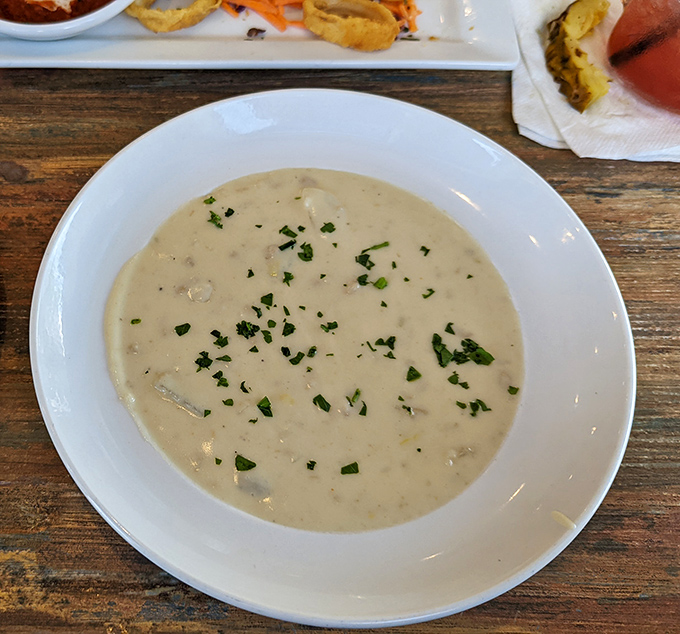 New England tradition meets Florida sunshine in this creamy, soul-warming bowl of pure coastal comfort.