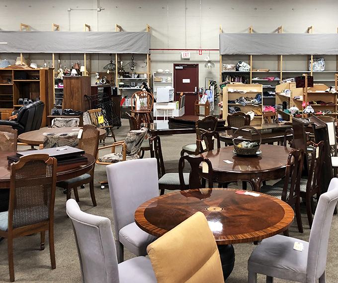 Dining sets galore! From formal mahogany to casual oak, these tables have hosted countless family dinners and are ready for your next gathering.
