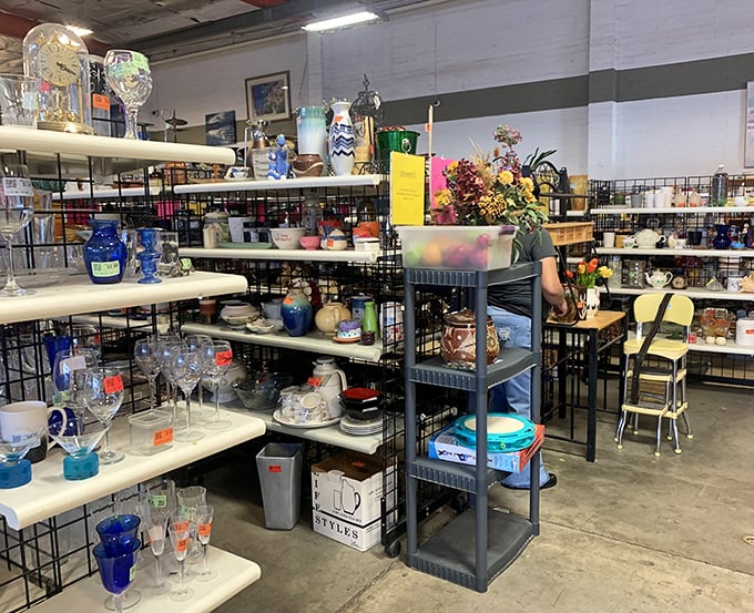 Glassware galore! From mid-century modern cocktail sets to everyday tumblers, these shelves hold the missing pieces to countless Palm Springs dinner parties.