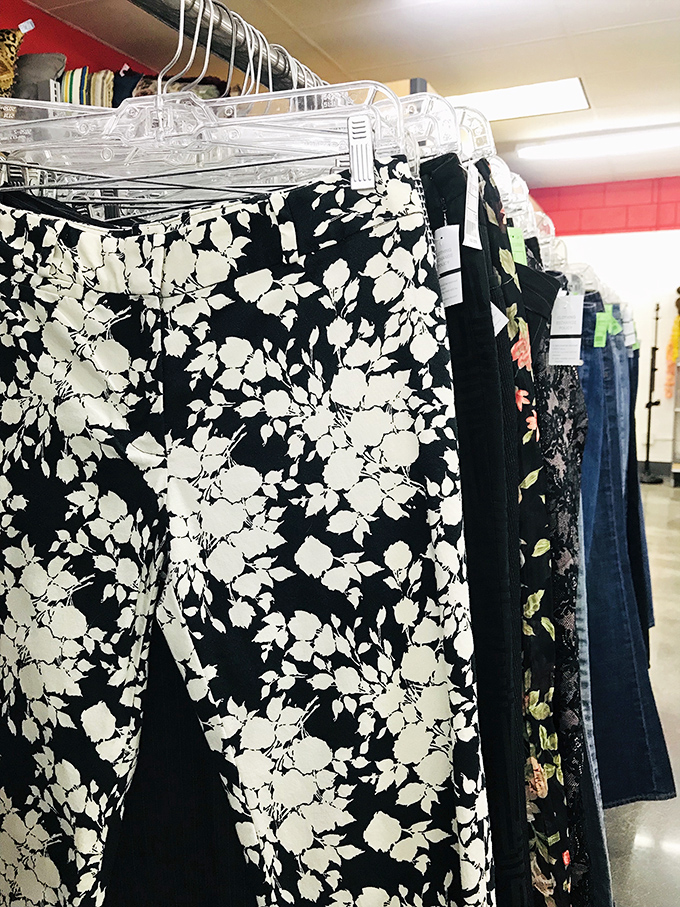 Pattern paradise! These floral pants might have starred in someone's vacation photos before landing here for their encore performance.