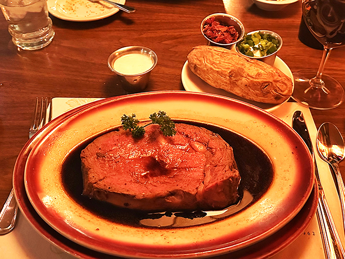Behold the star of the show: prime rib so perfectly pink it makes vegetarians do a double-take. That au jus? Liquid gold.