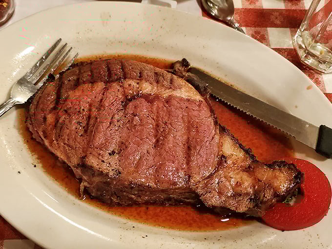 A perfectly cooked prime rib that doesn't need fancy plating or garnishes&mdash;just a sharp knife and your undivided attention.