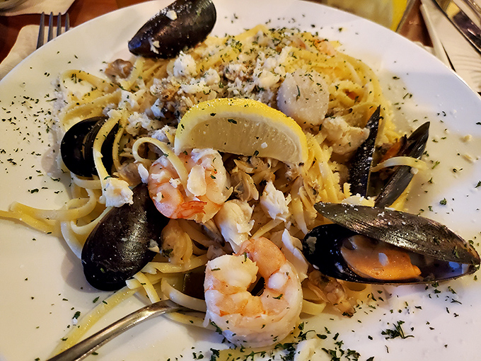 Seafood linguini that would make Neptune himself swim upstream. Those plump shrimp and mussels aren't just posing&mdash;they're showing off.
