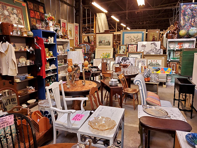 This booth is what happens when someone with excellent taste inherits four grandmothers' worth of china and collectibles.