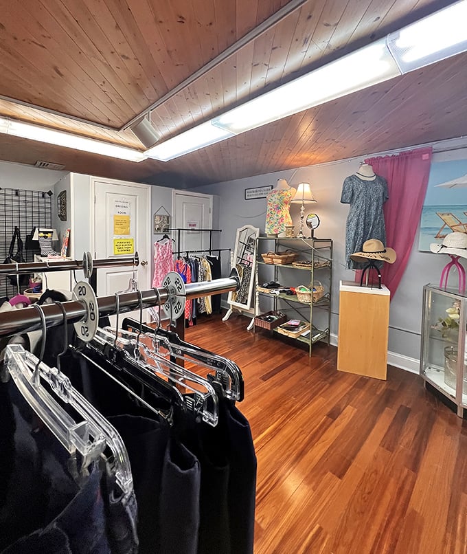 A boutique-like corner where summer fashion meets beach vibes. That wooden ceiling adds warmth that no mall could ever replicate.