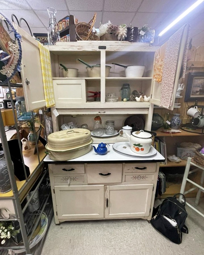 Grandma's kitchen comes alive in this pristine Hoosier cabinet. Just looking at it conjures phantom smells of fresh-baked cookies and Sunday pot roasts.