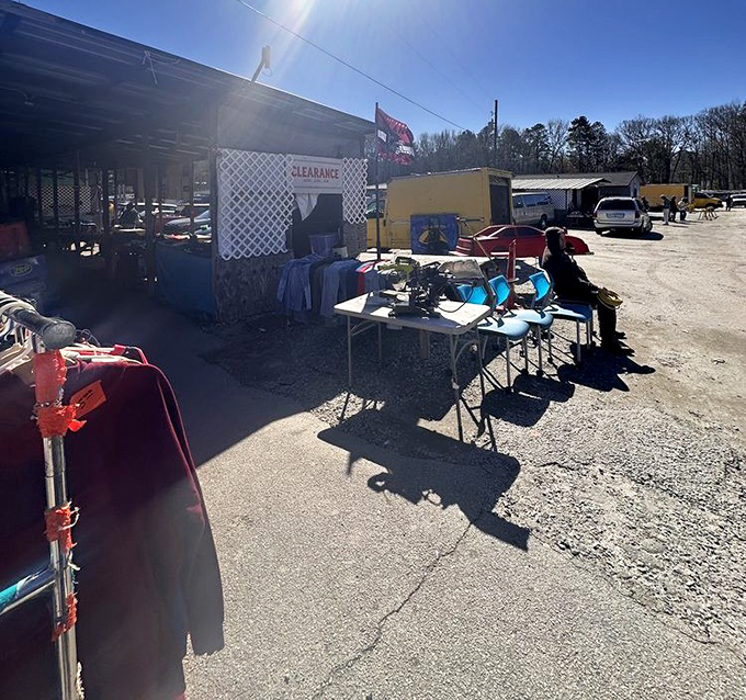 Bill's Flea Market doesn't need fancy signs&mdash;the treasures speak for themselves. Where else can you find tomorrow's heirlooms under today's sun?