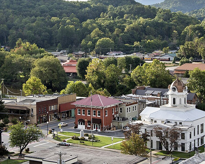 Bryson City's wide streets welcome visitors to the gateway of Great Smoky Mountains National Park.