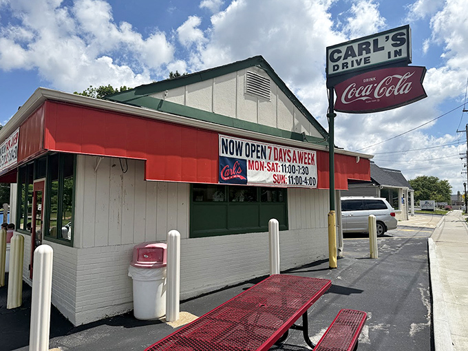 Classic red and white stripes scream "authentic American drive-in" louder than a baseball stadium hot dog vendor.