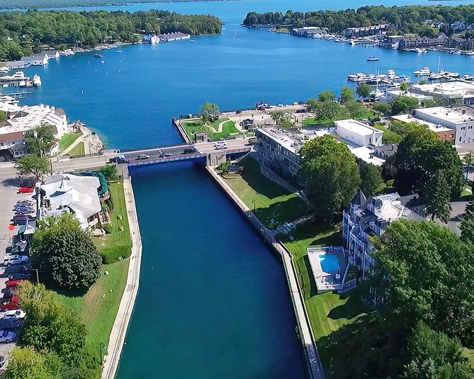 Charlevoix's waterfront location offers the perfect backdrop for retirement living. Where every day feels like vacation!