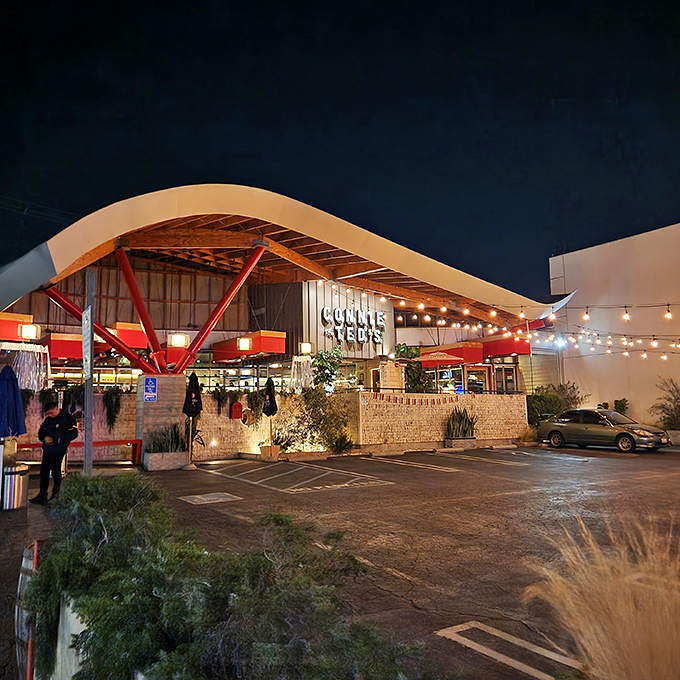 Modern curves meet timeless seafood traditions - this West Hollywood stunner proves landlocked doesn't mean flavor-locked.