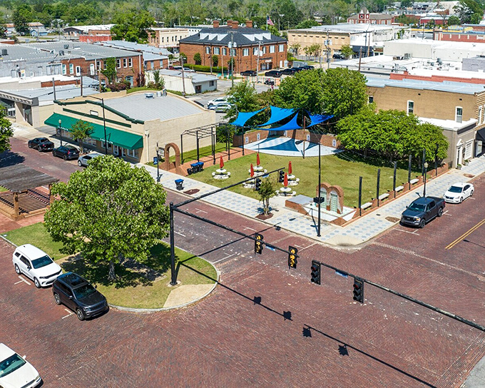 Fitzgerald's colorful downtown looks like a movie set where everyone knows your coffee order.