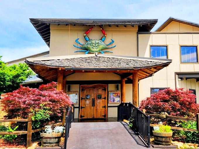 Japanese architecture meets Tennessee crab house – only in Pigeon Forge could this beautiful mashup happen.