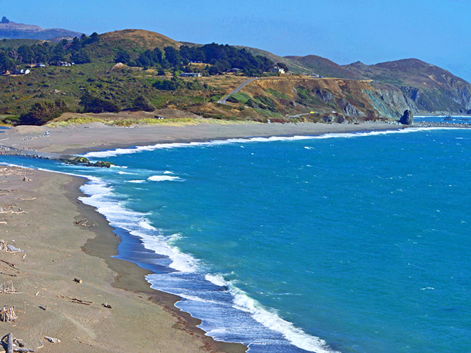 Jenner's dramatic meeting point of river and ocean creates a natural masterpiece that never gets old.