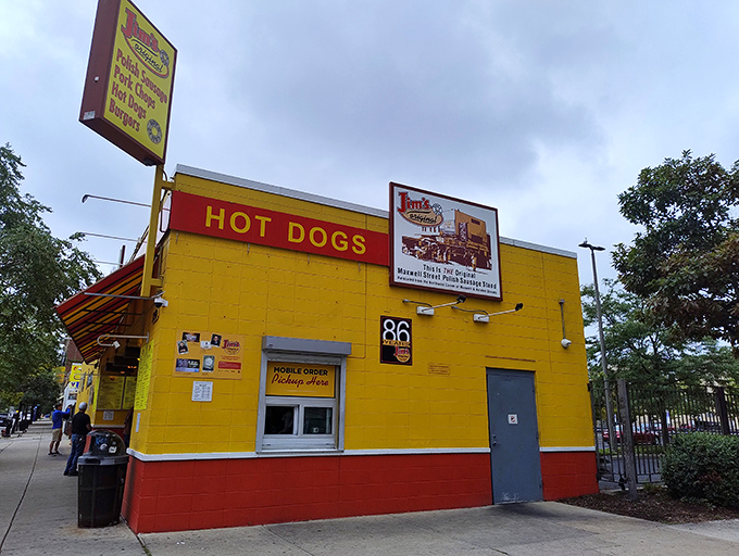 Bright as a taxi cab and twice as essential&mdash;this yellow landmark has been feeding Chicago's soul for generations.