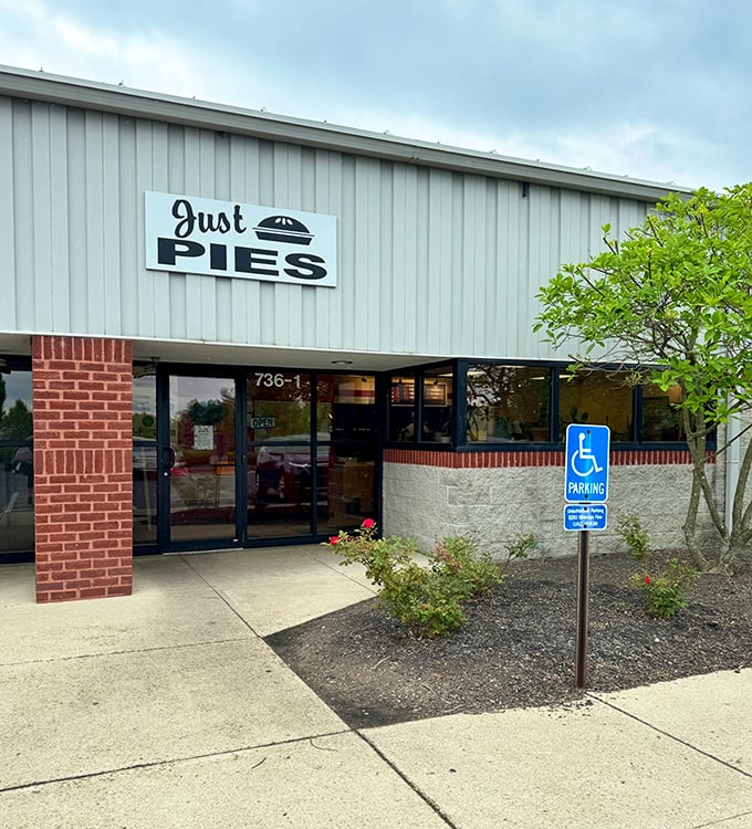 Just Pies says it all - when you're this good at one thing, why complicate matters?