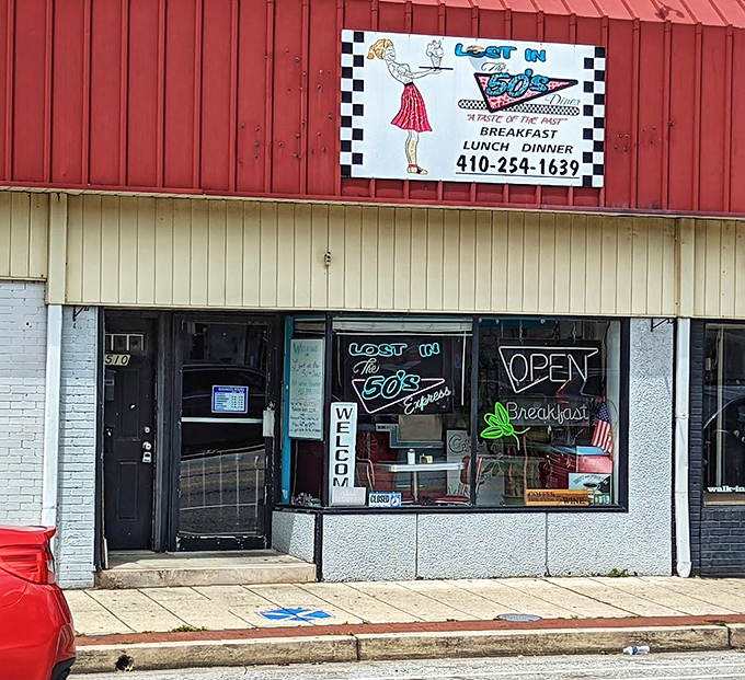 Lost in the 50's doesn't just serve food; it serves up a time machine with every plate.