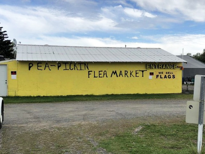 The cheerful yellow building welcomes treasure hunters like a beacon of bargain-hunting hope and joy.