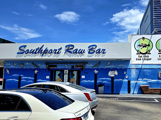 Southport Raw Bar's wave-painted facade is like a blue billboard announcing: "Serious seafood happens here!"
