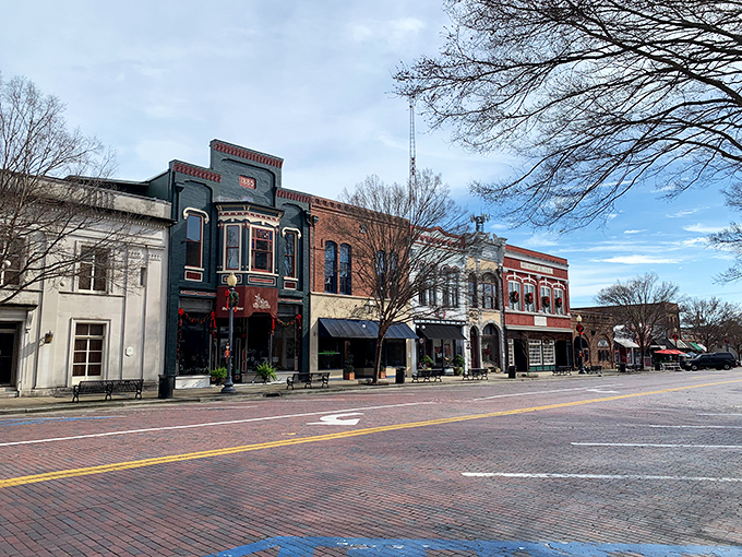 Thomasville's brick-paved streets and historic buildings create the perfect setting for an impromptu weekend stroll.