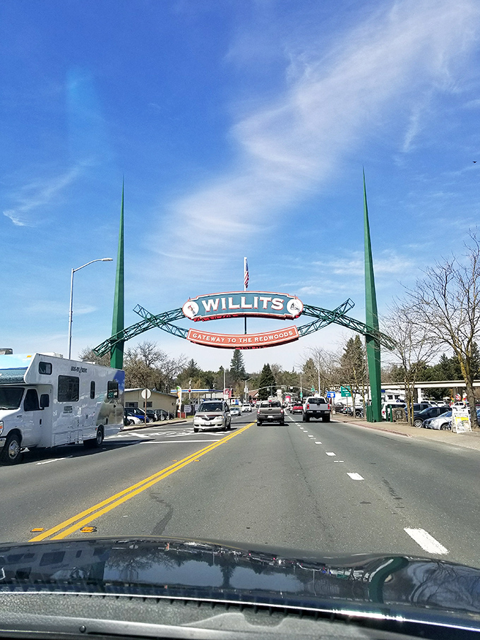 Green giants welcome you! Willits' magnificent arch announces your arrival to redwood country with all the subtlety of your aunt announcing dessert at Thanksgiving dinner.